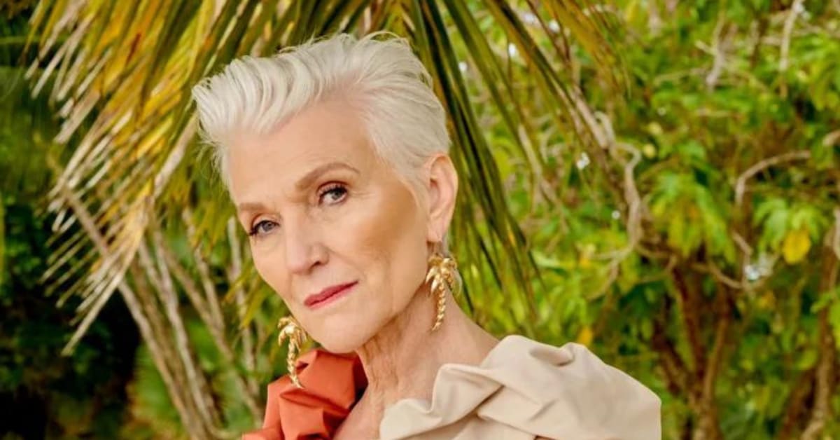 8 Photos of Maye Musk in Belize That Prove Why She’s a Legendary Model ...