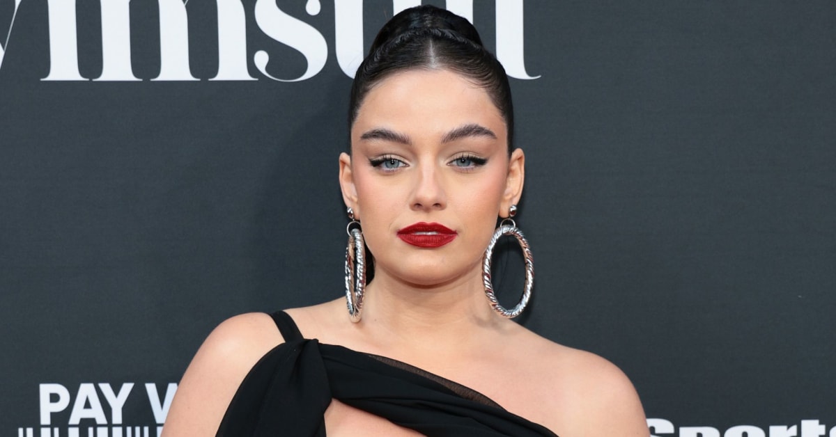 Sixtine’s Hinge Profile Rightfully Includes This Pic From Her 2023 SI ...