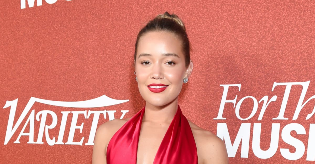 SI Swim Model Olivia Ponton Is Giving Mermaidcore in Strappy Bikini on ...