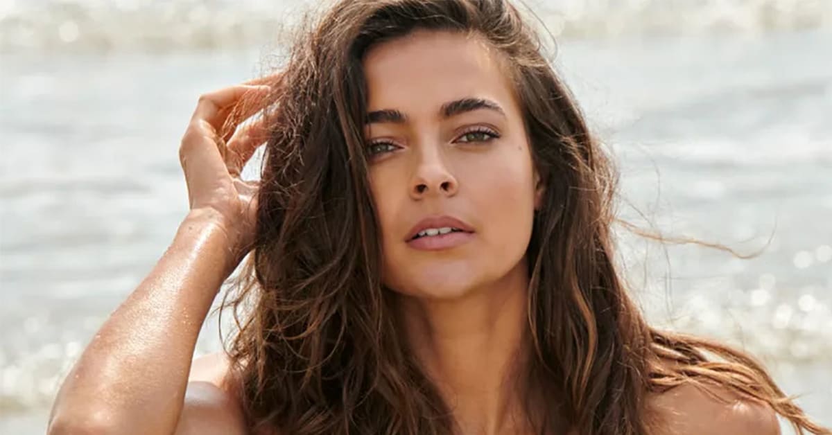 We’re Obsessed With These Photos of Former UCLA Athlete Ally Courtnall ...