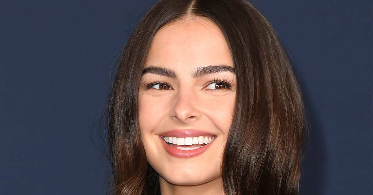 Watch Addison Rae Dance on the Beach to Her New Hit Single in a Pink ...