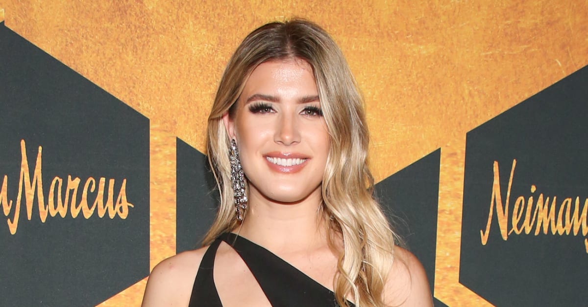 Genie Bouchard Shares Late-Summer Highlight Reel, From Bikini Boat Days ...