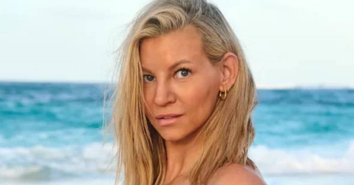 6 Inspirational Snaps From Swim Search Finalist Kelly Crump’s Historic ...