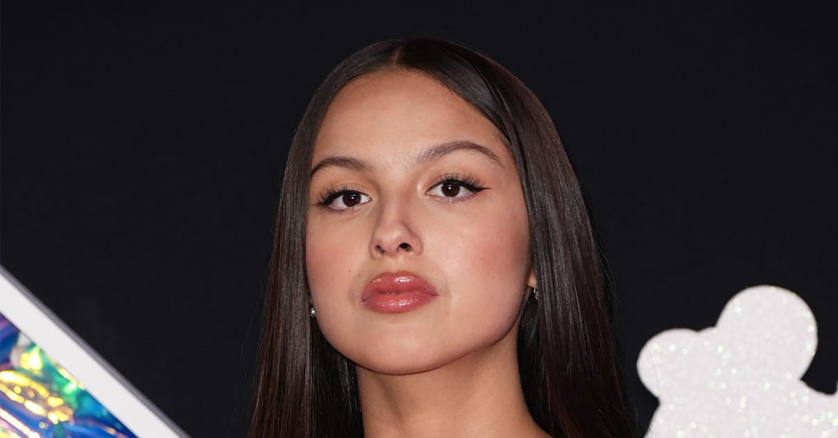 Olivia Rodrigo Graces Fans With Bed Selfie in Red Tank and Fierce ...