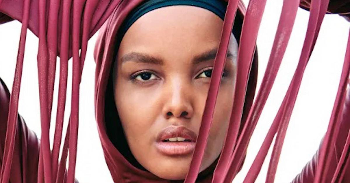 The Beautiful Halima Aden Inspires in These 5 Photos From the Dominican ...