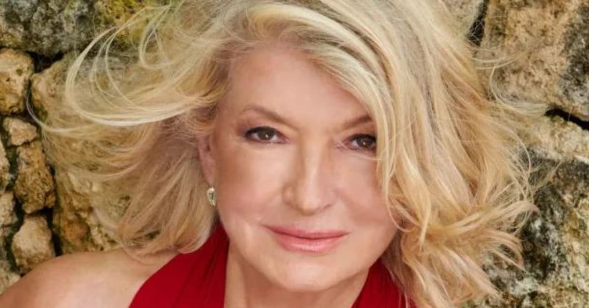 6 Beautiful Photos of Cover Model Martha Stewart in the Dominican ...