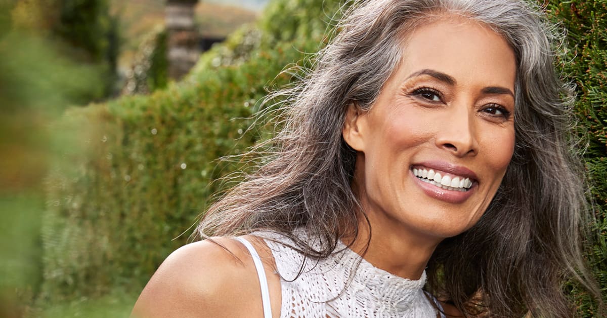 4 Stunning Photos of 2024 SI Swimsuit Rookie Nina Cash in Portugal ...