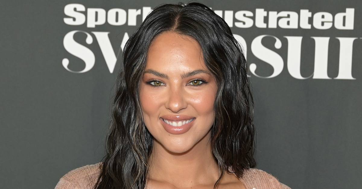 SI Swim Model Christen Harper Talks Embracing a Plant-Based Lifestyle ...