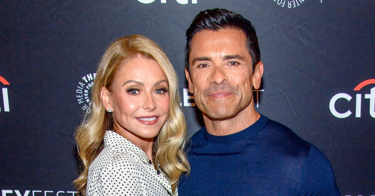 Kelly Ripa Flaunts Toned Figure in Swimsuit Alongside Hubby Mark ...