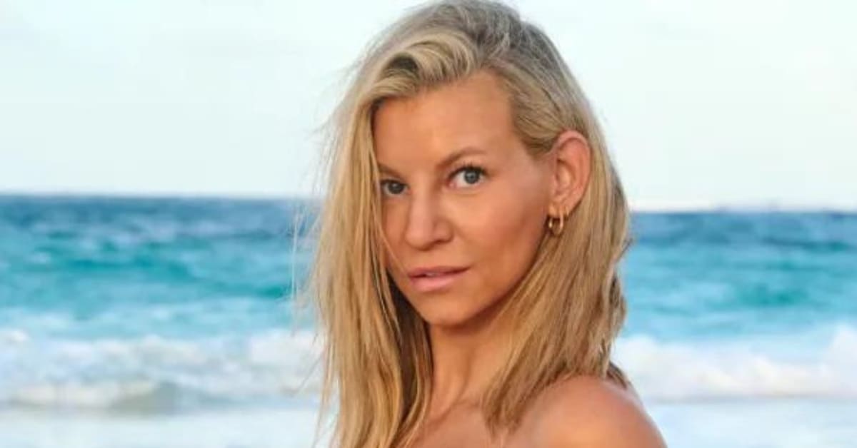 Swim Search Finalist Kelly Crump Flaunts Toned Figure in Purple Bandeau ...