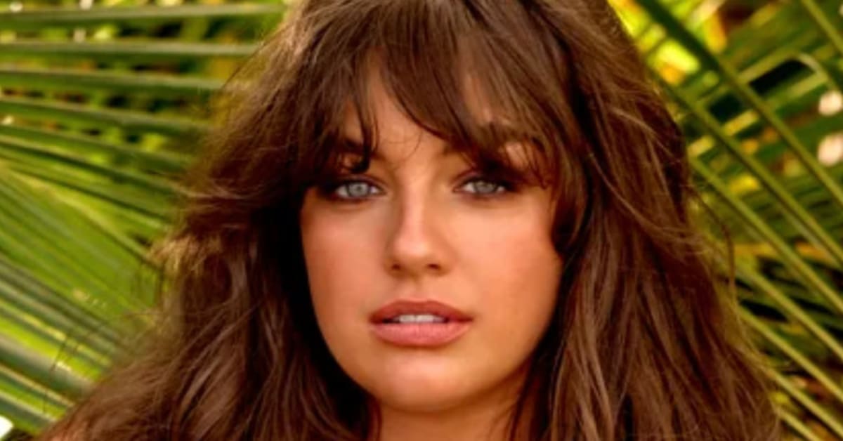 Sixtine, Body Positivity TikToker, Shares Most Influential Swimsuit ...