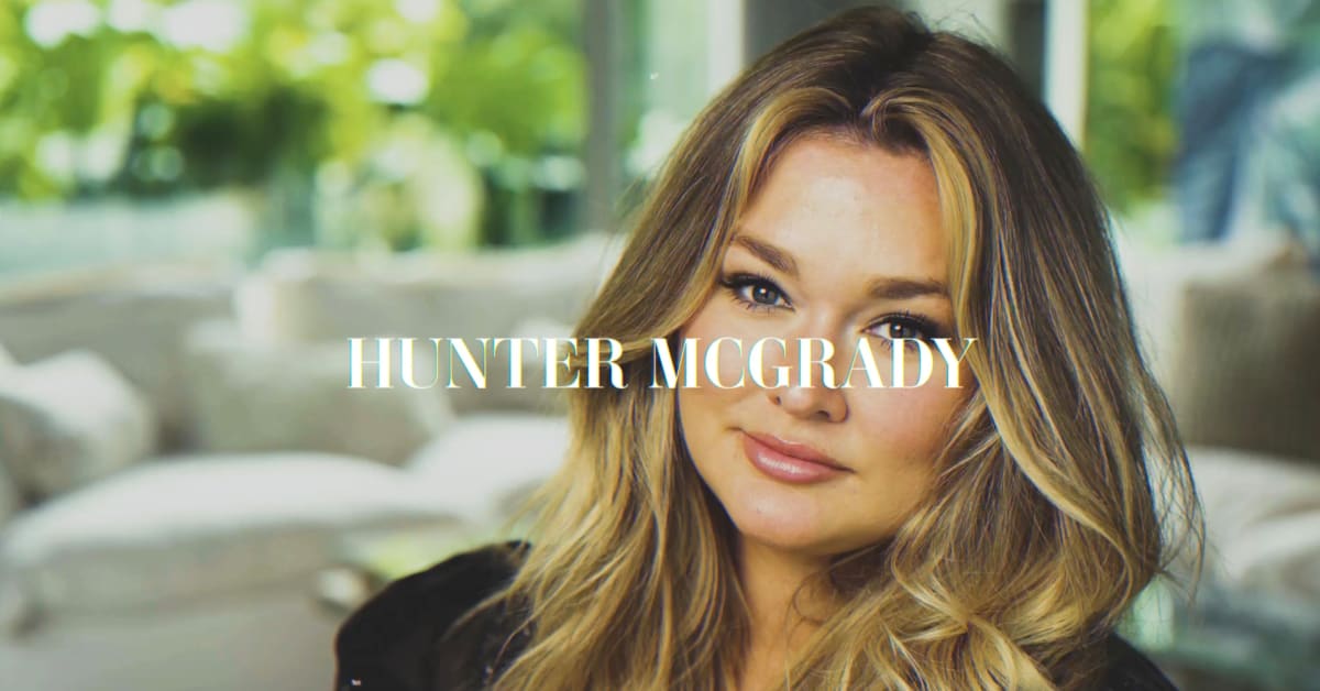 1 on 1 with Hunter McGrady - Swimsuit | SI.com