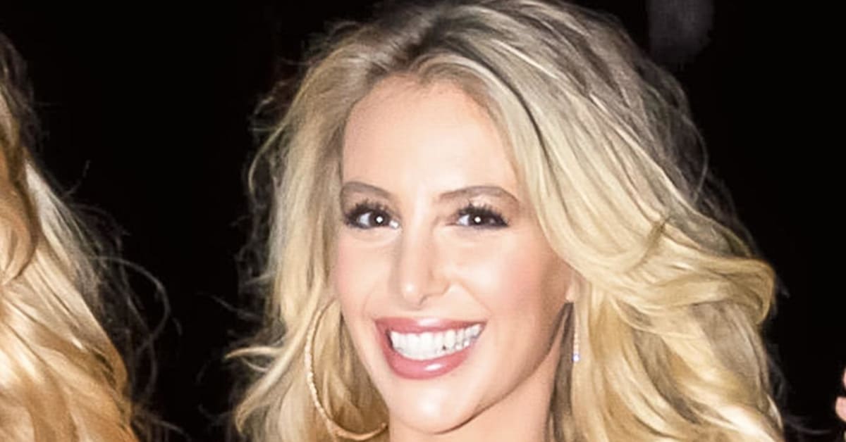 Bri Teresi Channels Her Inner Cowgirl in Western Hat and Patriotic ...