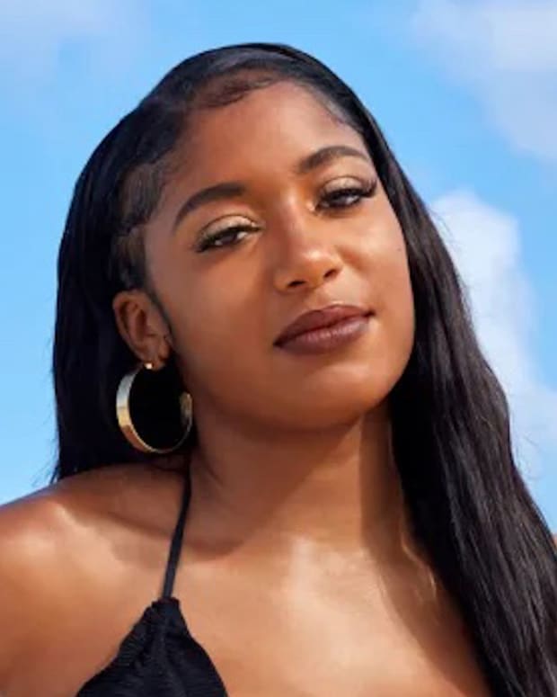 Te'a Cooper 2022 Photos in Sports Illustrated Swimsuit 2022 - Swimsuit ...